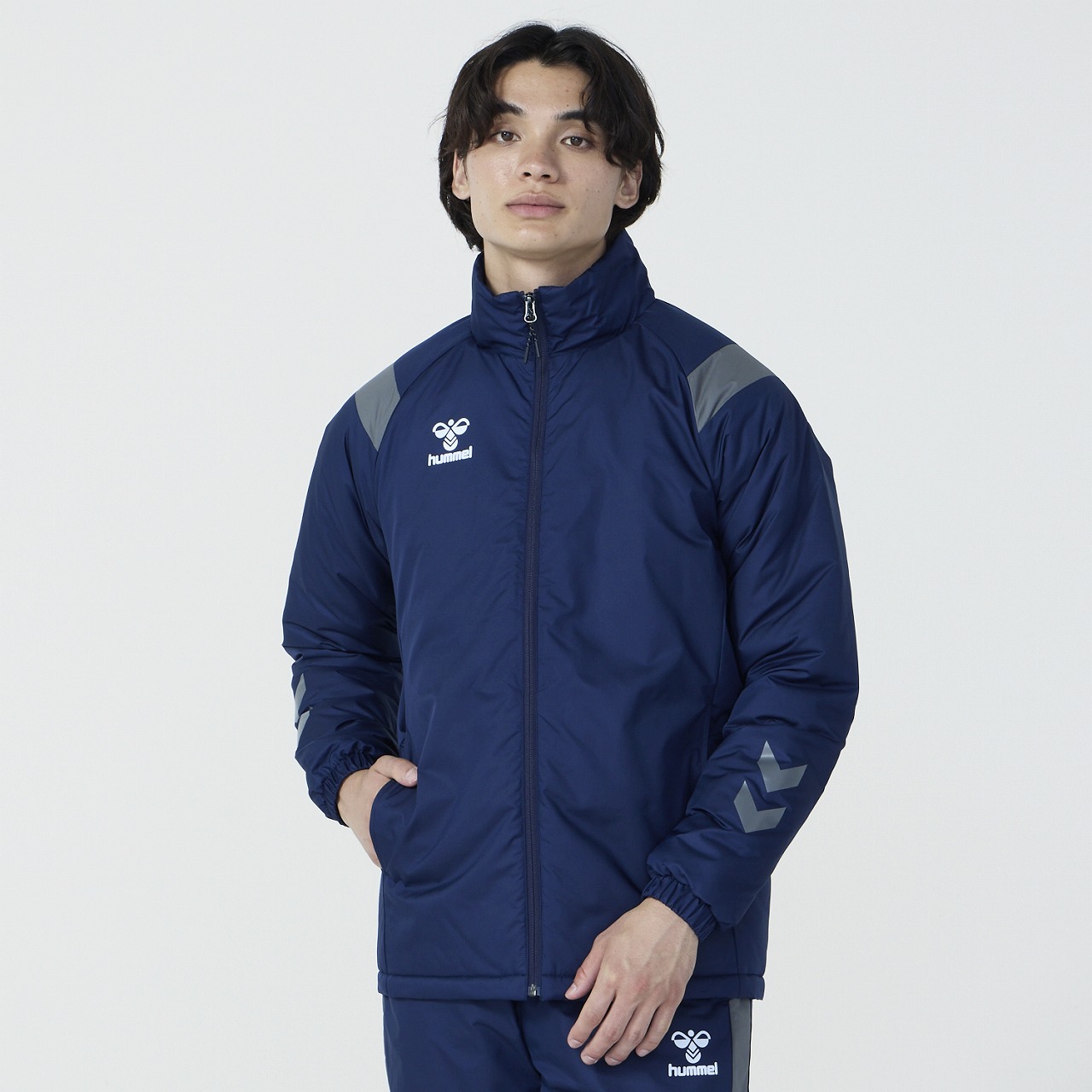 ◆◆ ＜ヒュンメル＞ HUMMEL トライアルエアージャケット HAW2200 (70) トライアルエアージャケット｜hummel｜ヒュンメル公式オンラインストア